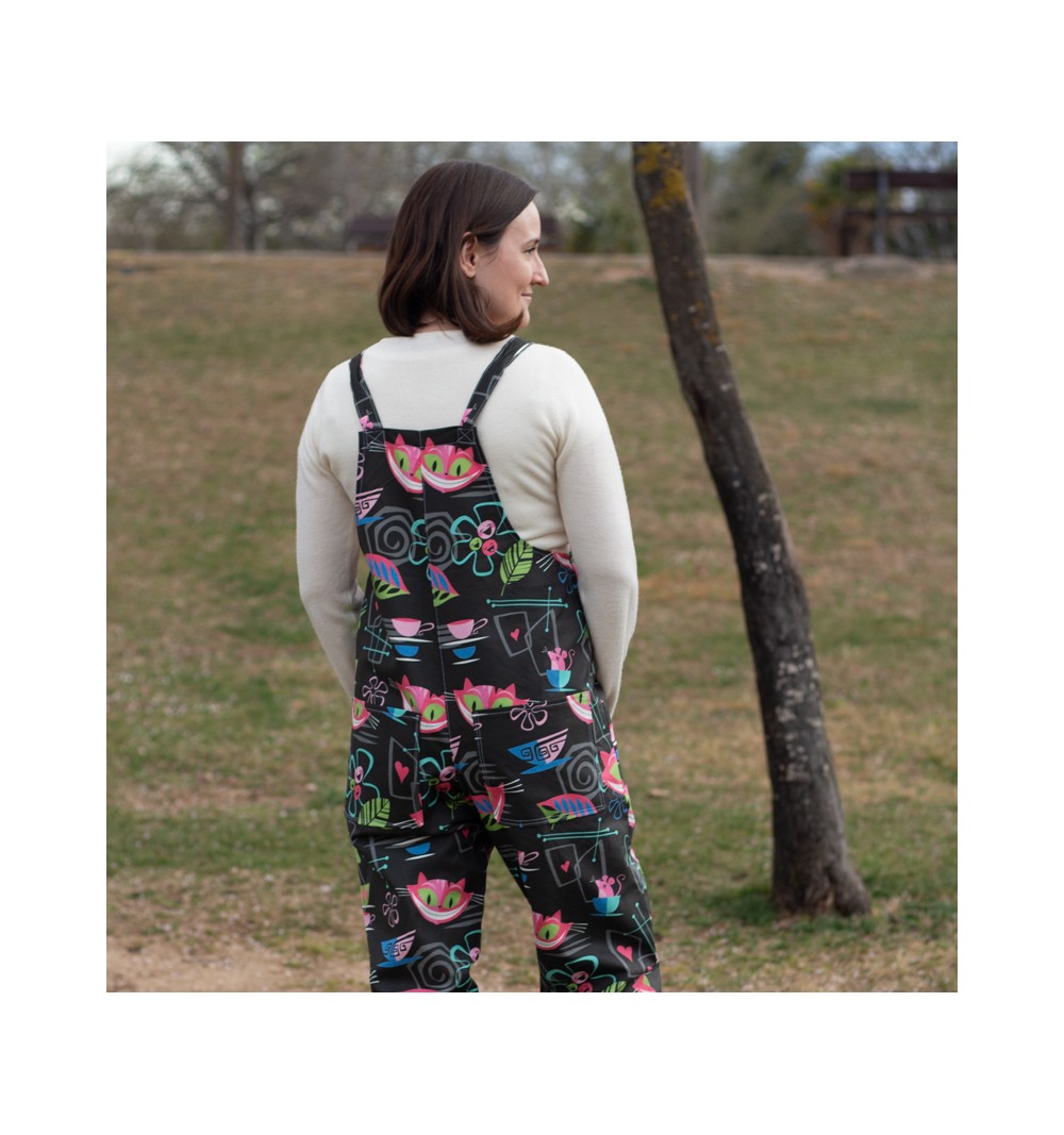 Peto Cheshire Cat - Un Toque de Moda Sostenible para Mujer